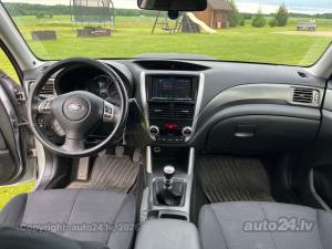 Pelēks Subaru Forester 2012 Tartu, ar dzinēja tilpumu 2.00 L un nobraukumu 281 tūkst. km par 4000 €, foto 16 vietnē AUTOMOTO.COM.LV