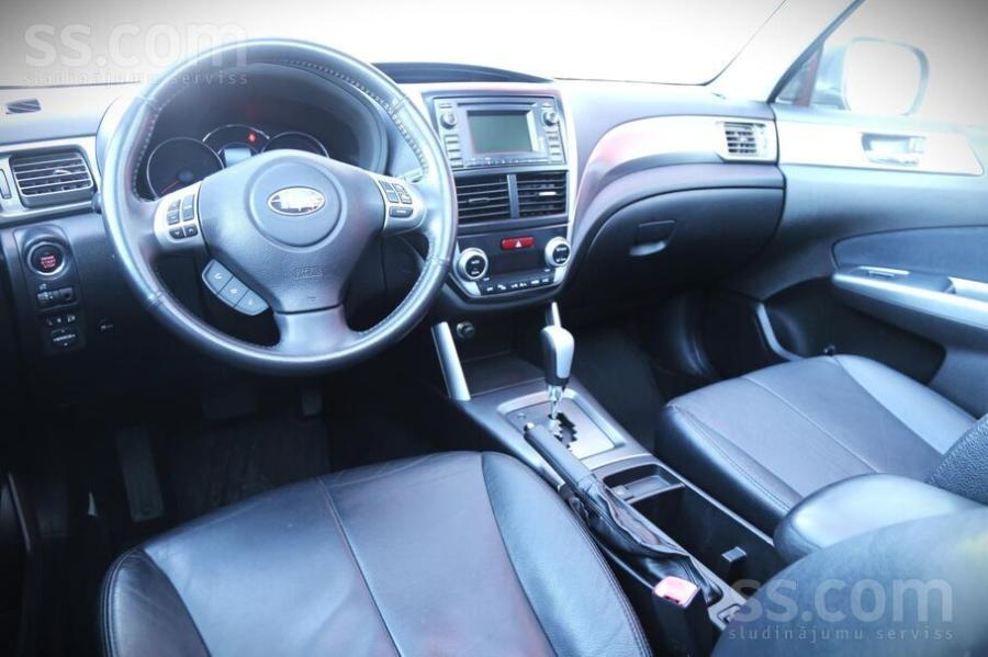 Pelēks Subaru Forester 2012 Rīga, ar dzinēja tilpumu 2.00 L un nobraukumu 375 tūkst. km par 4495 €, foto 9 vietnē AUTOMOTO.COM.LV