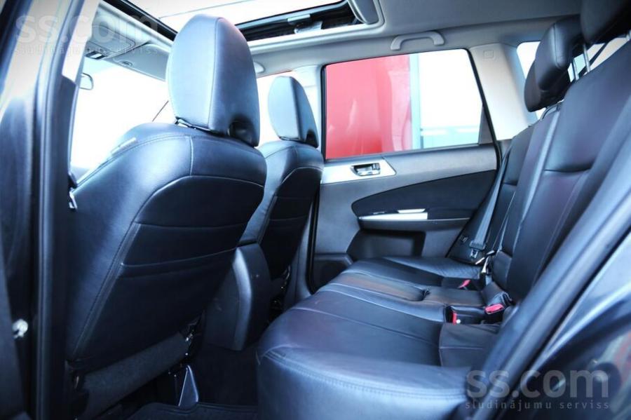 Pelēks Subaru Forester 2012 Rīga, ar dzinēja tilpumu 2.00 L un nobraukumu 375 tūkst. km par 4495 €, foto 15 vietnē AUTOMOTO.COM.LV