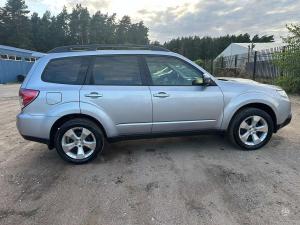 Grey Subaru Forester 2012 in Vilnius, with an engine capacity of 2.00 L and mileage of 236 thousand km for 2100 €, photo 9 on AUTOMOTO.COM.LV