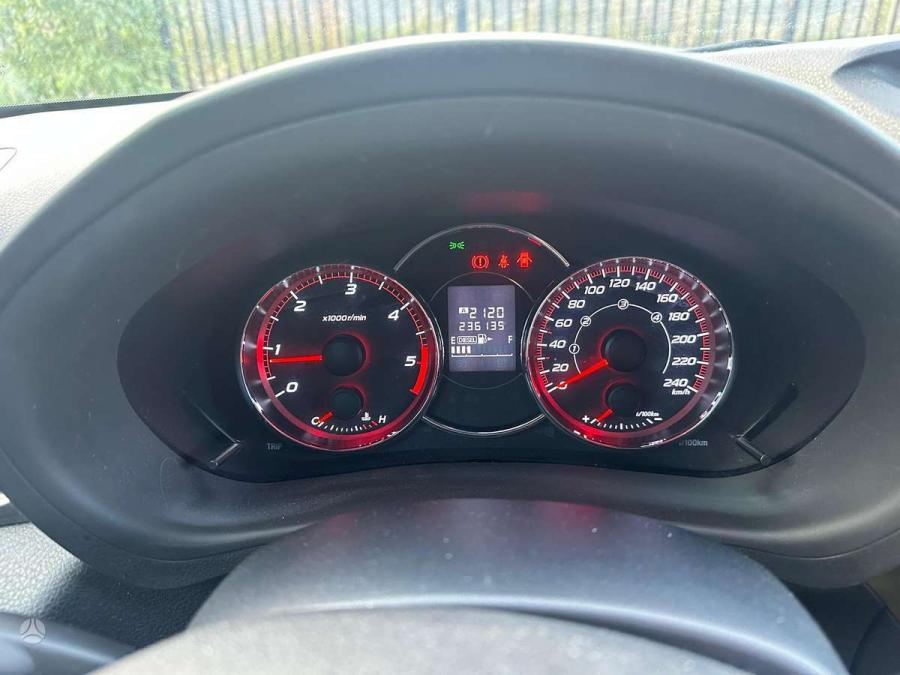 Grey Subaru Forester 2012 in Vilnius, with an engine capacity of 2.00 L and mileage of 236 thousand km for 2100 €, photo 19 on AUTOMOTO.COM.LV