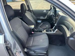 Grey Subaru Forester 2012 in Vilnius, with an engine capacity of 2.00 L and mileage of 236 thousand km for 2100 €, photo 20 on AUTOMOTO.COM.LV