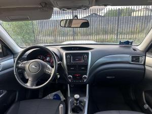 Grey Subaru Forester 2012 in Vilnius, with an engine capacity of 2.00 L and mileage of 236 thousand km for 2100 €, photo 27 on AUTOMOTO.COM.LV