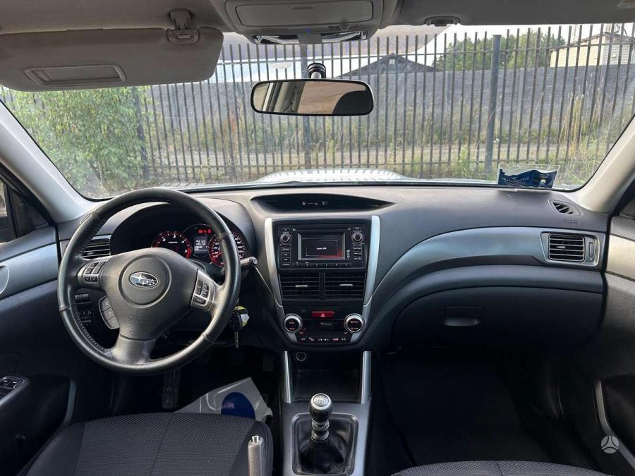 Grey Subaru Forester 2012 in Vilnius, with an engine capacity of 2.00 L and mileage of 236 thousand km for 2100 €, photo 27 on AUTOMOTO.COM.LV