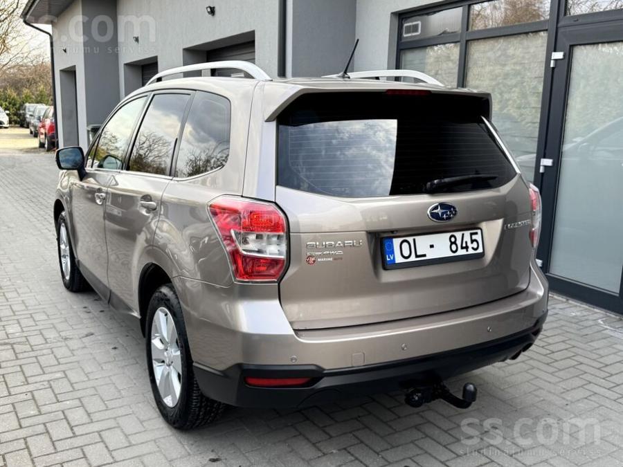 Grey Subaru Forester 2013 in Riga, with an engine capacity of 2.00 L and mileage of 265 thousand km for 8800 €, photo 5 on AUTOMOTO.COM.LV