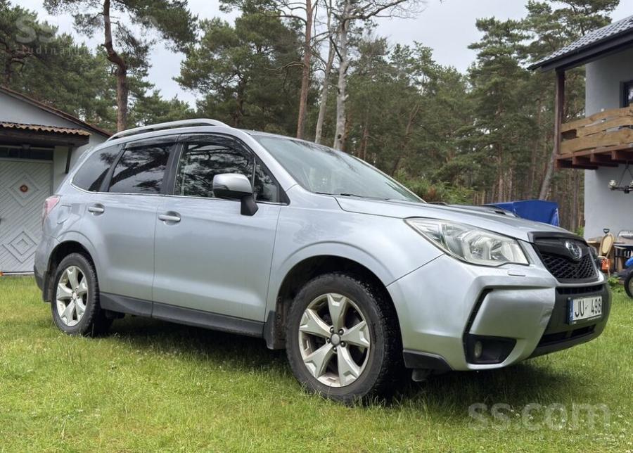 Grey Subaru Forester 2013 in Riga, with an engine capacity of 2.00 L and mileage of 200 thousand km for 9500 €, photo 4 on AUTOMOTO.COM.LV