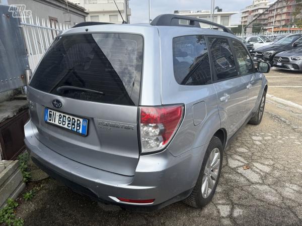 Pelēks Subaru Forester 2013 Utena, ar dzinēja tilpumu 2.00 L un nobraukumu 220 tūkst. km par 6950 €, foto 3 vietnē AUTOMOTO.COM.LV