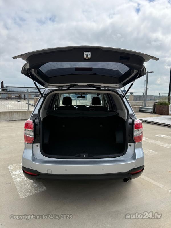 Pelēks Subaru Forester 2013 Tallina, ar dzinēja tilpumu 2.00 L un nobraukumu 109 tūkst. km par 12900 €, foto 6 vietnē AUTOMOTO.COM.LV