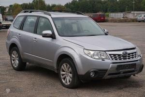 Grey Subaru Forester 2013 in Klaipeda, with an engine capacity of 2.00 L and mileage of 245 thousand km for 2300 €, photo  on AUTOMOTO.COM.LV