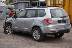 Grey Subaru Forester 2013 in Klaipeda, with an engine capacity of 2.00 L and mileage of 245 thousand km for 2300 €, photo 5 on AUTOMOTO.COM.LV