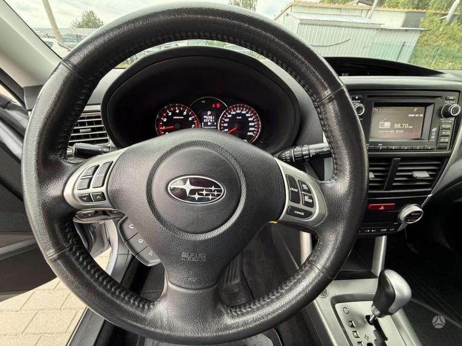 Grey Subaru Forester 2013 in Utena, with an engine capacity of 2.00 L and mileage of 223 thousand km for 6950 €, photo 12 on AUTOMOTO.COM.LV
