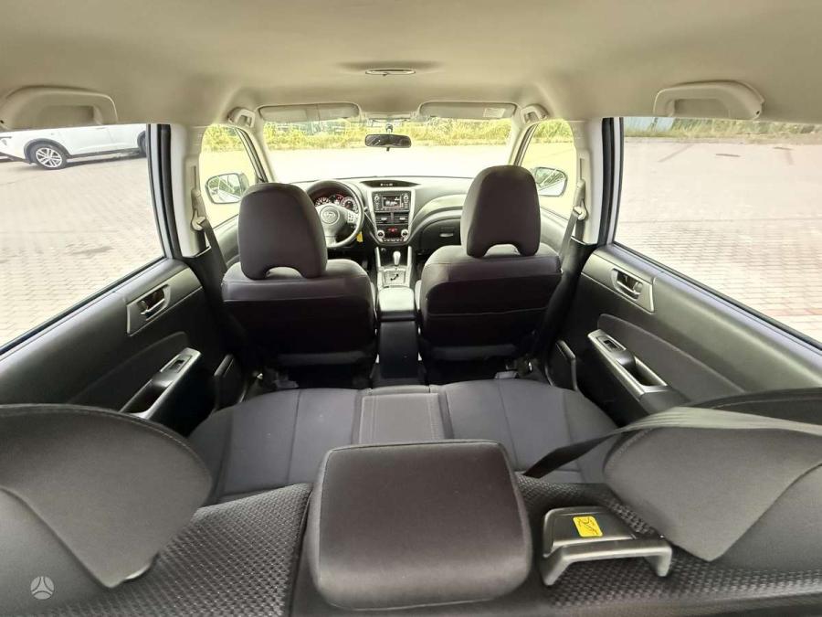 Grey Subaru Forester 2013 in Utena, with an engine capacity of 2.00 L and mileage of 223 thousand km for 6950 €, photo 21 on AUTOMOTO.COM.LV