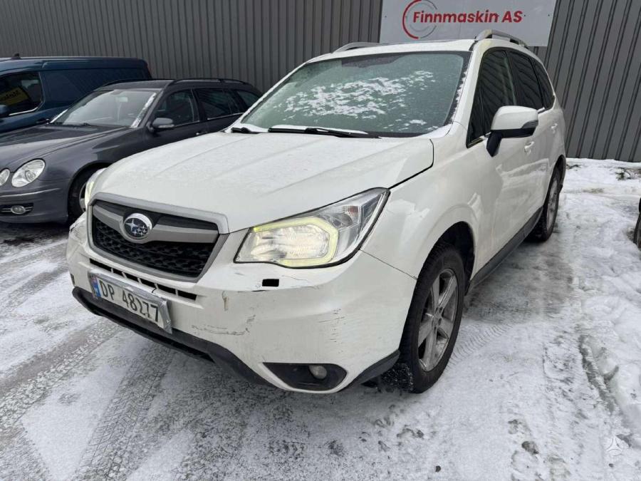 Pelēks Subaru Forester 2014 Viļņa, ar dzinēja tilpumu 2.00 L un nobraukumu 199 tūkst. km par 4750 €, foto 1 vietnē AUTOMOTO.COM.LV