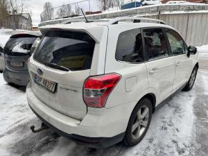 Pelēks Subaru Forester 2014 Viļņa, ar dzinēja tilpumu 2.00 L un nobraukumu 199 tūkst. km par 4750 €, foto 2 vietnē AUTOMOTO.COM.LV