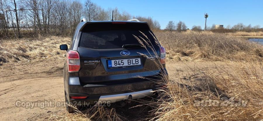 Grey Subaru Forester 2014 in Tallinn, with an engine capacity of 2.00 L and mileage of 236 thousand km for 9990 €, photo 6 on AUTOMOTO.COM.LV