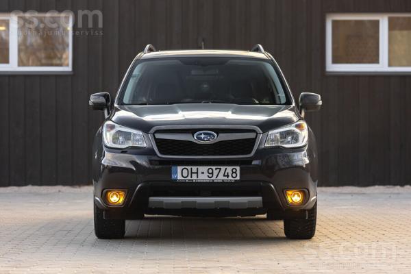 Grey Subaru Forester 2014 in Jelgava, with an engine capacity of 2.00 L and mileage of 240 thousand km for 7500 €, photo 3 on AUTOMOTO.COM.LV