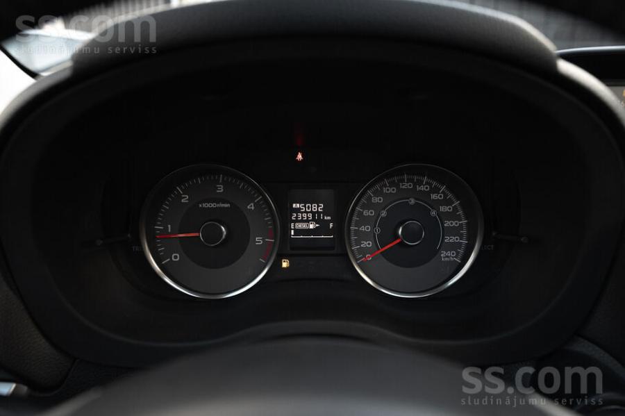 Pelēks Subaru Forester 2014 Jelgava, ar dzinēja tilpumu 2.00 L un nobraukumu 240 tūkst. km par 7500 €, foto 17 vietnē AUTOMOTO.COM.LV