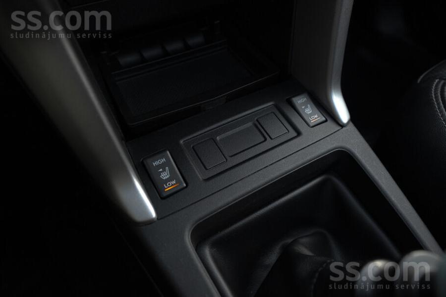 Pelēks Subaru Forester 2014 Jelgava, ar dzinēja tilpumu 2.00 L un nobraukumu 240 tūkst. km par 7500 €, foto 18 vietnē AUTOMOTO.COM.LV