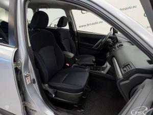 Pelēks Subaru Forester 2014 Viļņa, ar dzinēja tilpumu 2.50 L un nobraukumu 306 tūkst. km par 8900 €, foto 9 vietnē AUTOMOTO.COM.LV