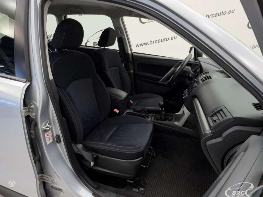 Pelēks Subaru Forester 2014 Viļņa, ar dzinēja tilpumu 2.50 L un nobraukumu 306 tūkst. km par 8900 €, foto 9 vietnē AUTOMOTO.COM.LV