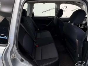Pelēks Subaru Forester 2014 Viļņa, ar dzinēja tilpumu 2.50 L un nobraukumu 306 tūkst. km par 8900 €, foto 12 vietnē AUTOMOTO.COM.LV