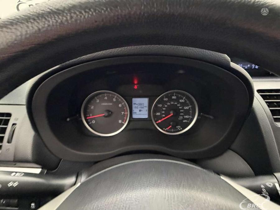 Pelēks Subaru Forester 2014 Viļņa, ar dzinēja tilpumu 2.50 L un nobraukumu 306 tūkst. km par 8900 €, foto 32 vietnē AUTOMOTO.COM.LV