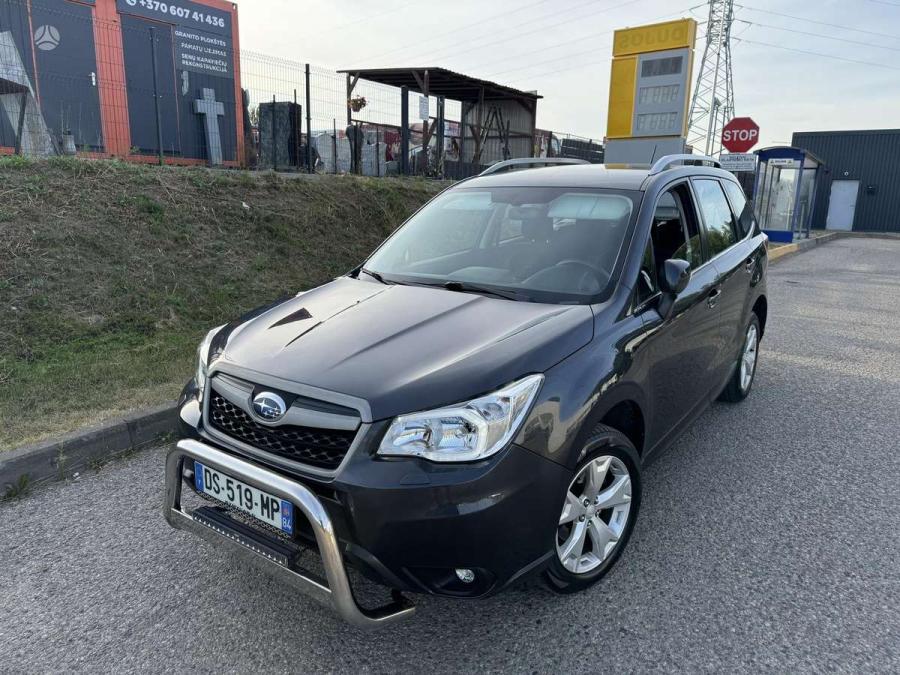Grey Subaru Forester 2014 in Kaunas, with an engine capacity of 2.00 L and mileage of 286 thousand km for 7690 €, photo 1 on AUTOMOTO.COM.LV