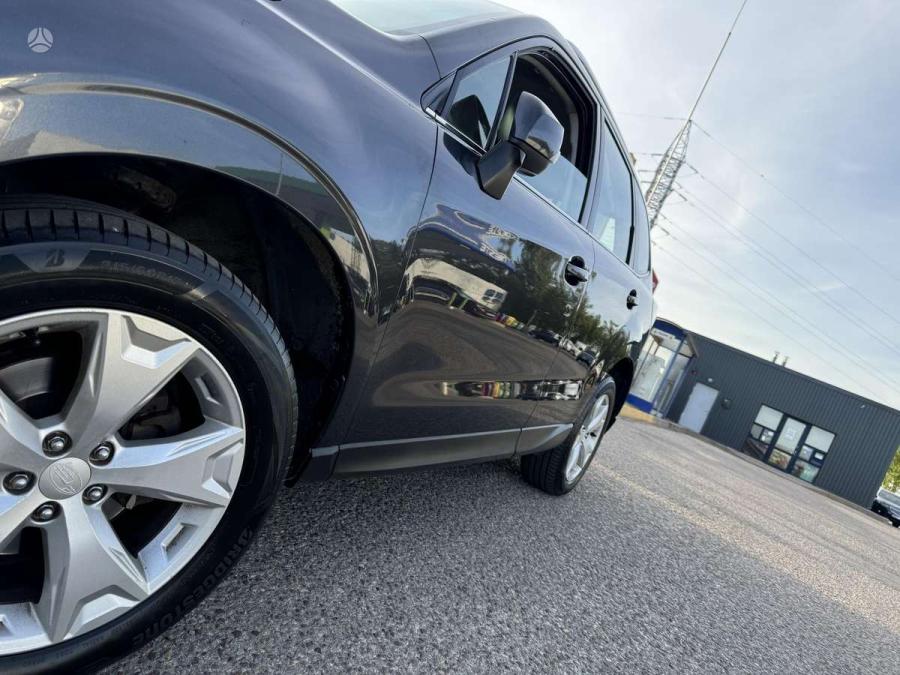 Grey Subaru Forester 2014 in Kaunas, with an engine capacity of 2.00 L and mileage of 286 thousand km for 7690 €, photo 4 on AUTOMOTO.COM.LV