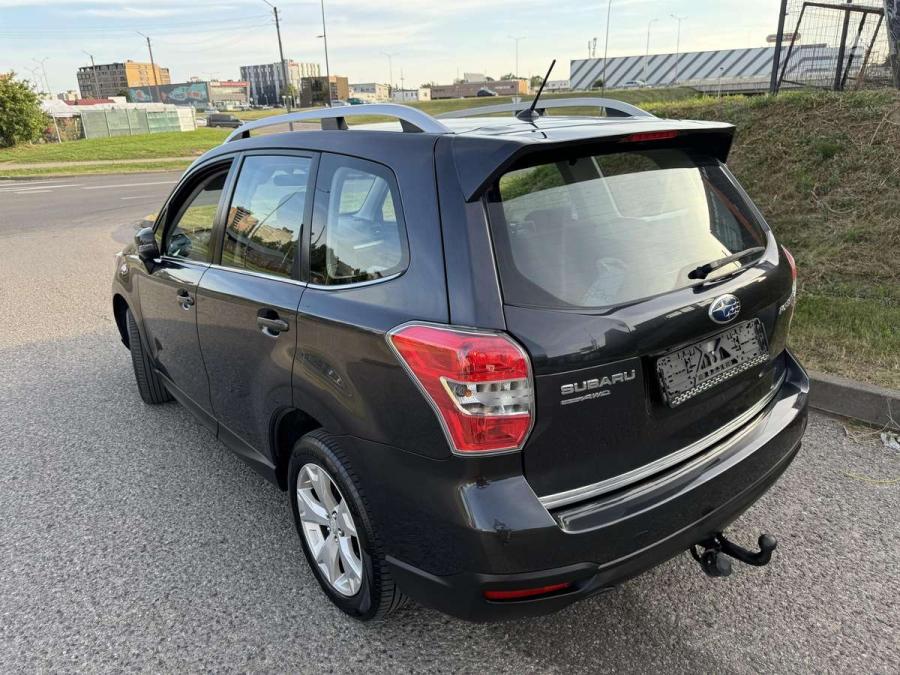 Grey Subaru Forester 2014 in Kaunas, with an engine capacity of 2.00 L and mileage of 286 thousand km for 7690 €, photo 5 on AUTOMOTO.COM.LV
