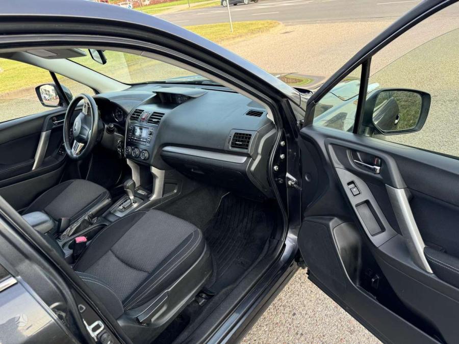 Grey Subaru Forester 2014 in Kaunas, with an engine capacity of 2.00 L and mileage of 286 thousand km for 7690 €, photo 19 on AUTOMOTO.COM.LV