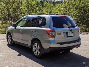 Grey Subaru Forester 2014 in Vilnius, with an engine capacity of 2.50 L and mileage of 182 thousand km for 9800 €, photo 9 on AUTOMOTO.COM.LV