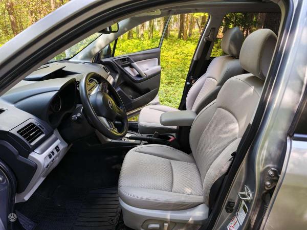 Pelēks Subaru Forester 2014 Viļņa, ar dzinēja tilpumu 2.50 L un nobraukumu 182 tūkst. km par 9800 €, foto 11 vietnē AUTOMOTO.COM.LV