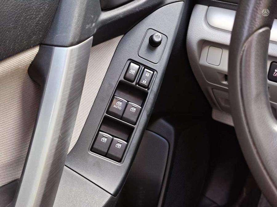 Grey Subaru Forester 2014 in Vilnius, with an engine capacity of 2.50 L and mileage of 182 thousand km for 9800 €, photo 15 on AUTOMOTO.COM.LV