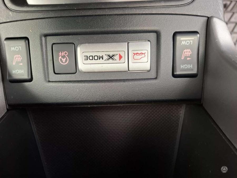 Grey Subaru Forester 2014 in Vilnius, with an engine capacity of 2.00 L and mileage of 236 thousand km for 7400 €, photo 12 on AUTOMOTO.COM.LV