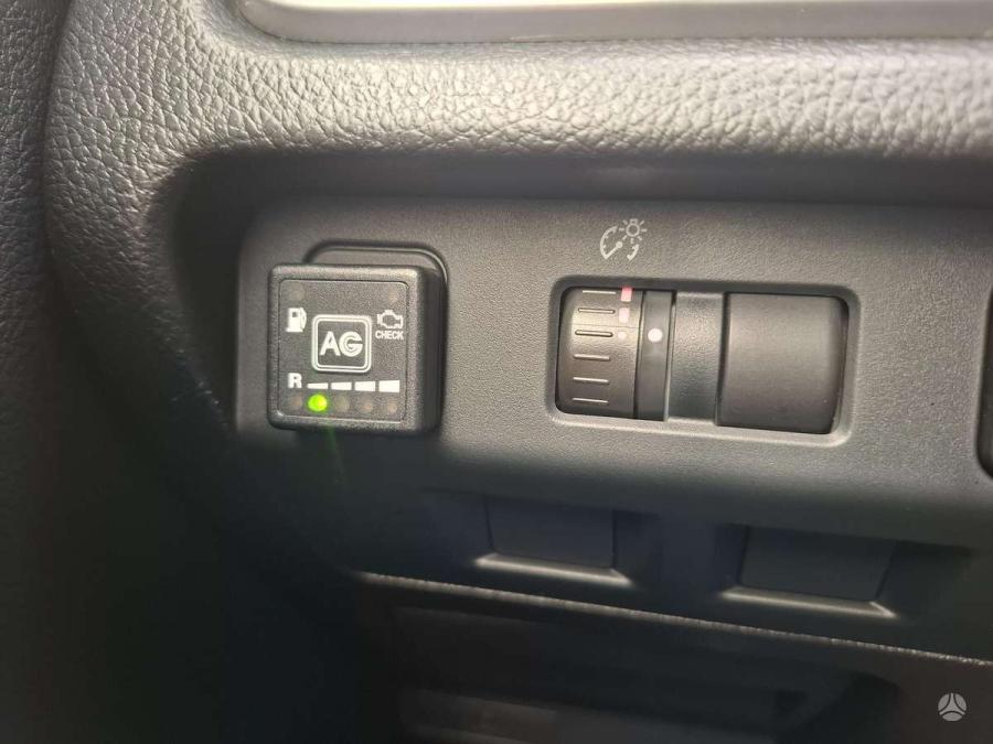 Grey Subaru Forester 2014 in Vilnius, with an engine capacity of 2.00 L and mileage of 236 thousand km for 7400 €, photo 14 on AUTOMOTO.COM.LV