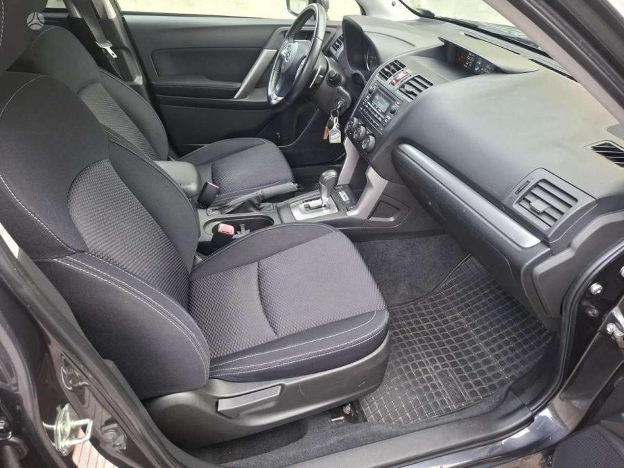 Grey Subaru Forester 2014 in Vilnius, with an engine capacity of 2.00 L and mileage of 236 thousand km for 7400 €, photo 16 on AUTOMOTO.COM.LV
