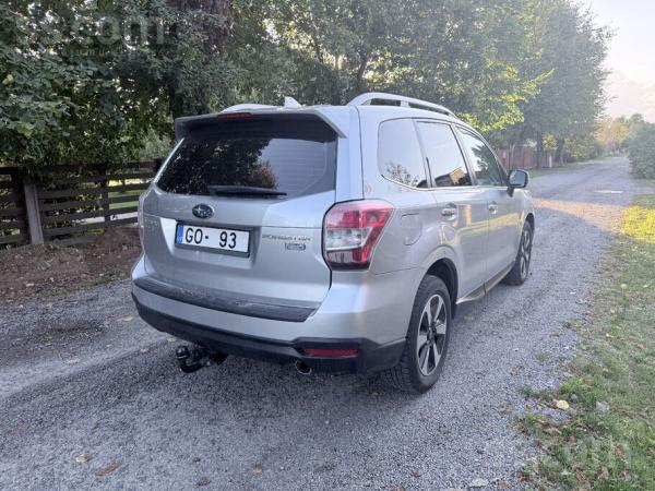 Pelēks Subaru Forester 2015 Rīga, ar dzinēja tilpumu 2.00 L un nobraukumu 307 tūkst. km par 5900 €, foto 4 vietnē AUTOMOTO.COM.LV