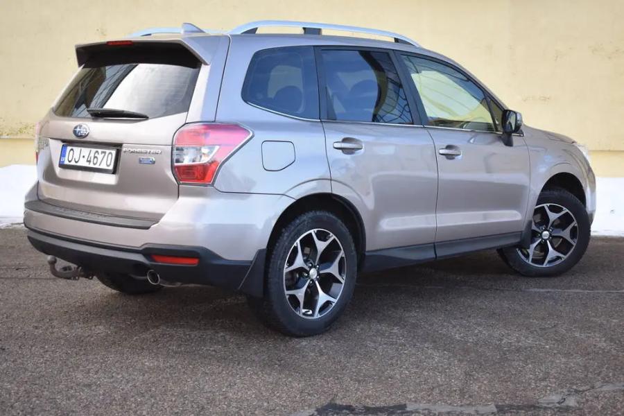 Pelēks Subaru Forester 2015 Talsi, ar dzinēja tilpumu 2.00 L un nobraukumu 188 tūkst. km par 8800 €, foto 6 vietnē AUTOMOTO.COM.LV