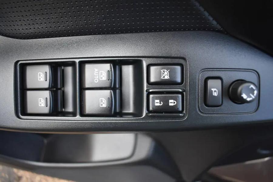 Pelēks Subaru Forester 2015 Talsi, ar dzinēja tilpumu 2.00 L un nobraukumu 188 tūkst. km par 8800 €, foto 12 vietnē AUTOMOTO.COM.LV
