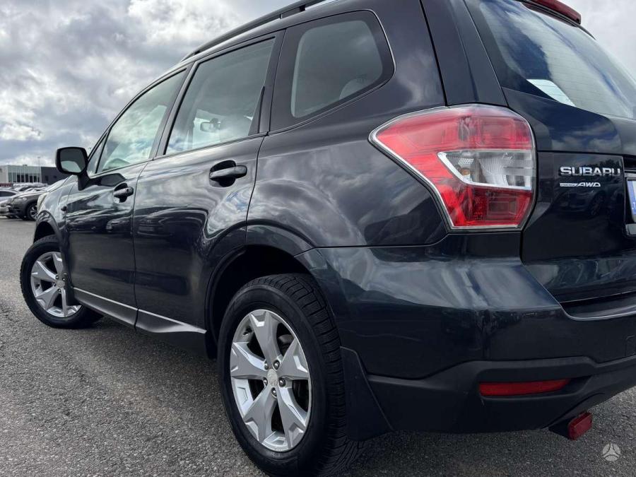 Pelēks Subaru Forester 2015 Viļņa, ar dzinēja tilpumu 2.50 L un nobraukumu 78 tūkst. km par 8990 €, foto 11 vietnē AUTOMOTO.COM.LV