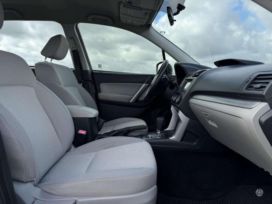 Pelēks Subaru Forester 2015 Viļņa, ar dzinēja tilpumu 2.50 L un nobraukumu 78 tūkst. km par 8990 €, foto 21 vietnē AUTOMOTO.COM.LV