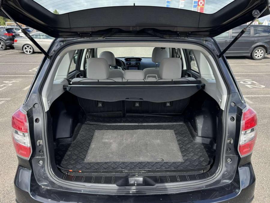 Pelēks Subaru Forester 2015 Viļņa, ar dzinēja tilpumu 2.50 L un nobraukumu 78 tūkst. km par 8990 €, foto 33 vietnē AUTOMOTO.COM.LV