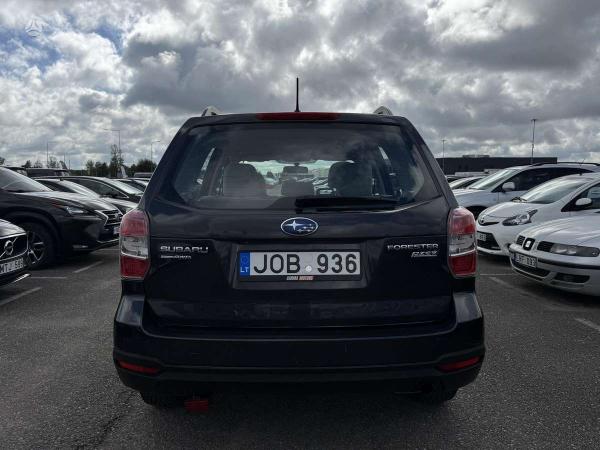 Pelēks Subaru Forester 2015 Viļņa, ar dzinēja tilpumu 2.50 L un nobraukumu 78 tūkst. km par 8990 €, foto 9 vietnē AUTOMOTO.COM.LV