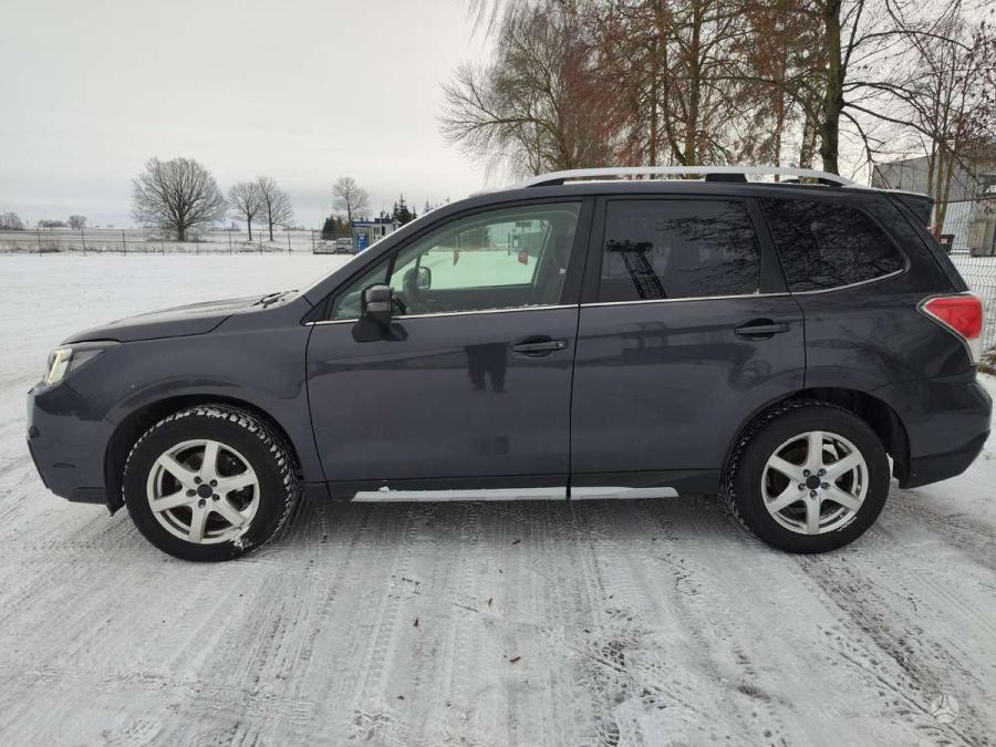 Grey Subaru Forester 2016 in Marijampole, with an engine capacity of 2.00 L and mileage of 184 thousand km for 10200 €, photo 3 on AUTOMOTO.COM.LV