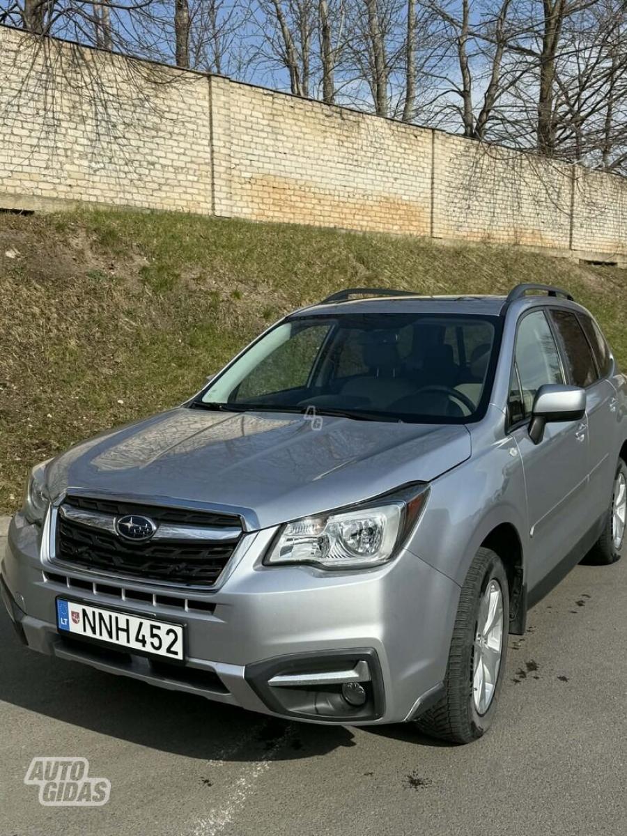 Grey Subaru Forester 2016 in Siauliai, with an engine capacity of 2.50 L and mileage of 244 thousand km for 11800 €, photo 3 on AUTOMOTO.COM.LV