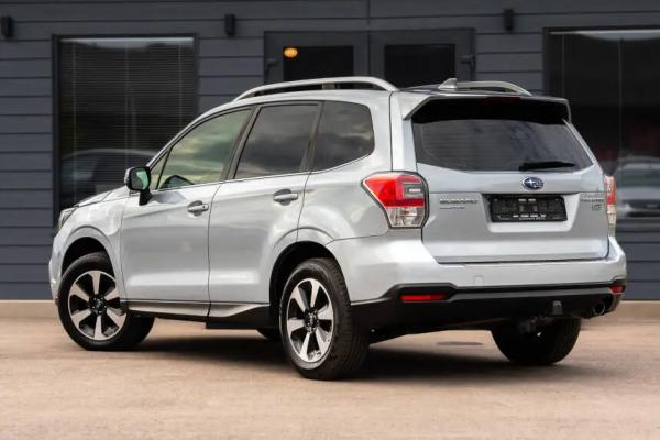 Pelēks Subaru Forester 2016 Jelgava, ar dzinēja tilpumu 2.00 L un nobraukumu 150 tūkst. km par 14350 €, foto 2 vietnē AUTOMOTO.COM.LV