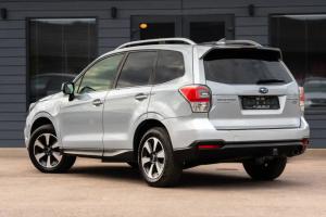 Grey Subaru Forester 2016 in Jelgava, with an engine capacity of 2.00 L and mileage of 150 thousand km for 14350 €, photo 3 on AUTOMOTO.COM.LV