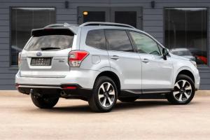Grey Subaru Forester 2016 in Jelgava, with an engine capacity of 2.00 L and mileage of 150 thousand km for 14350 €, photo 5 on AUTOMOTO.COM.LV
