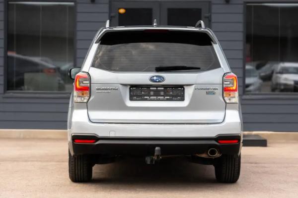 Pelēks Subaru Forester 2016 Jelgava, ar dzinēja tilpumu 2.00 L un nobraukumu 150 tūkst. km par 14350 €, foto 7 vietnē AUTOMOTO.COM.LV