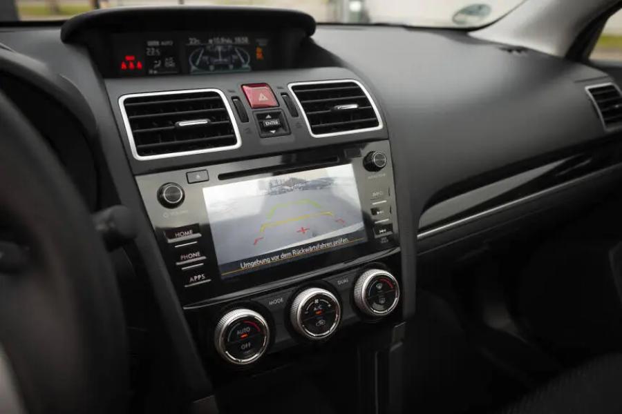 Grey Subaru Forester 2016 in Jelgava, with an engine capacity of 2.00 L and mileage of 150 thousand km for 14350 €, photo 16 on AUTOMOTO.COM.LV